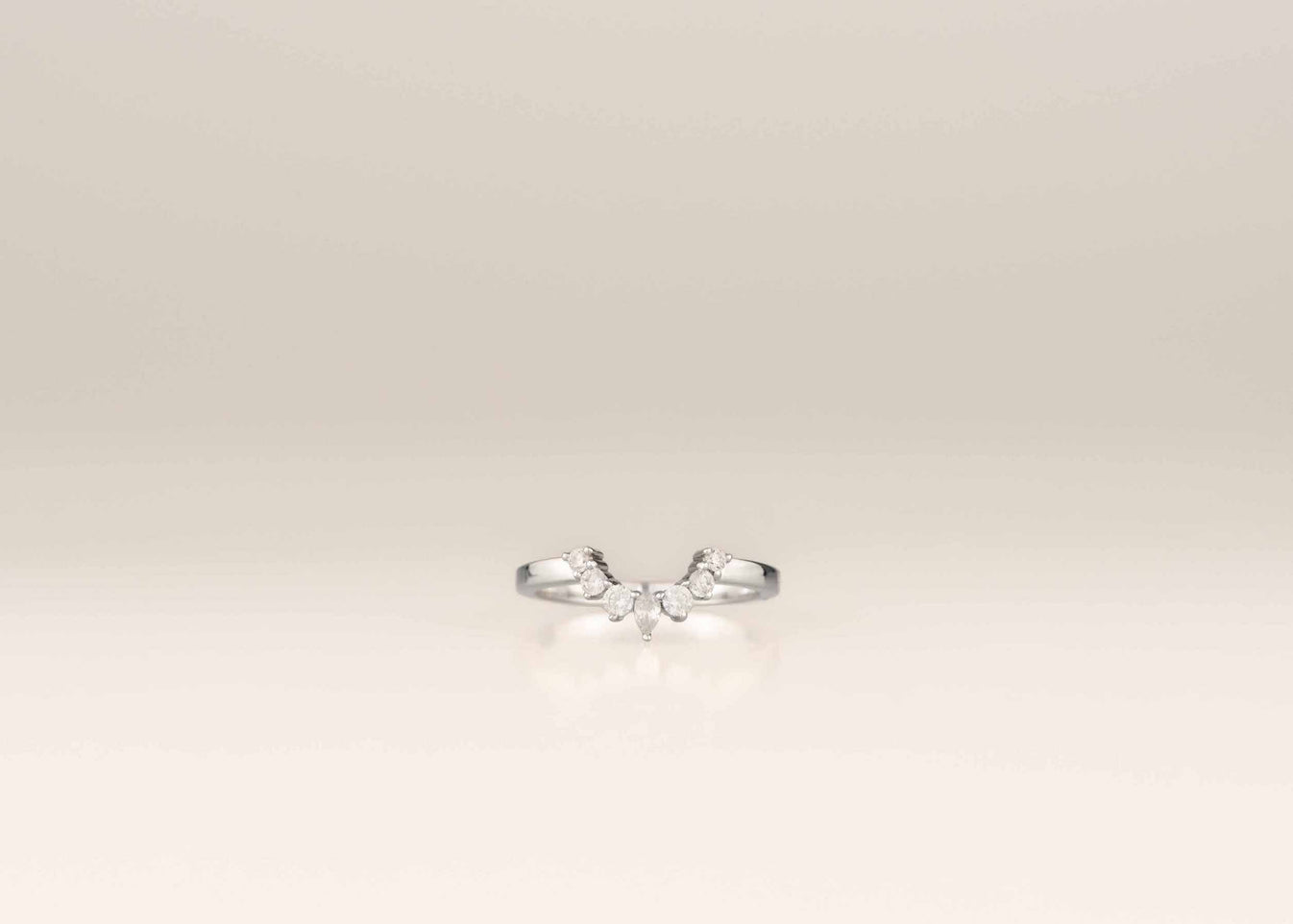 Curved Tiara Wedder – Dean & Dust